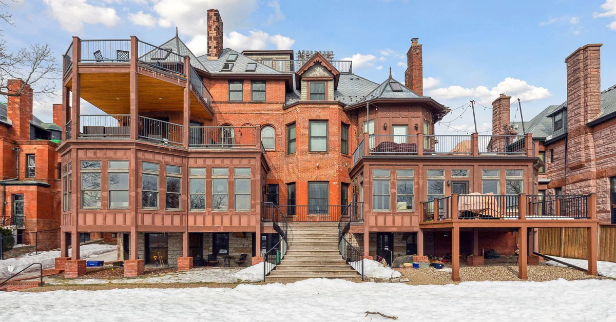 Gallery: Penthouse in Summit Avenue mansion lists for $850,000 - Bring ...