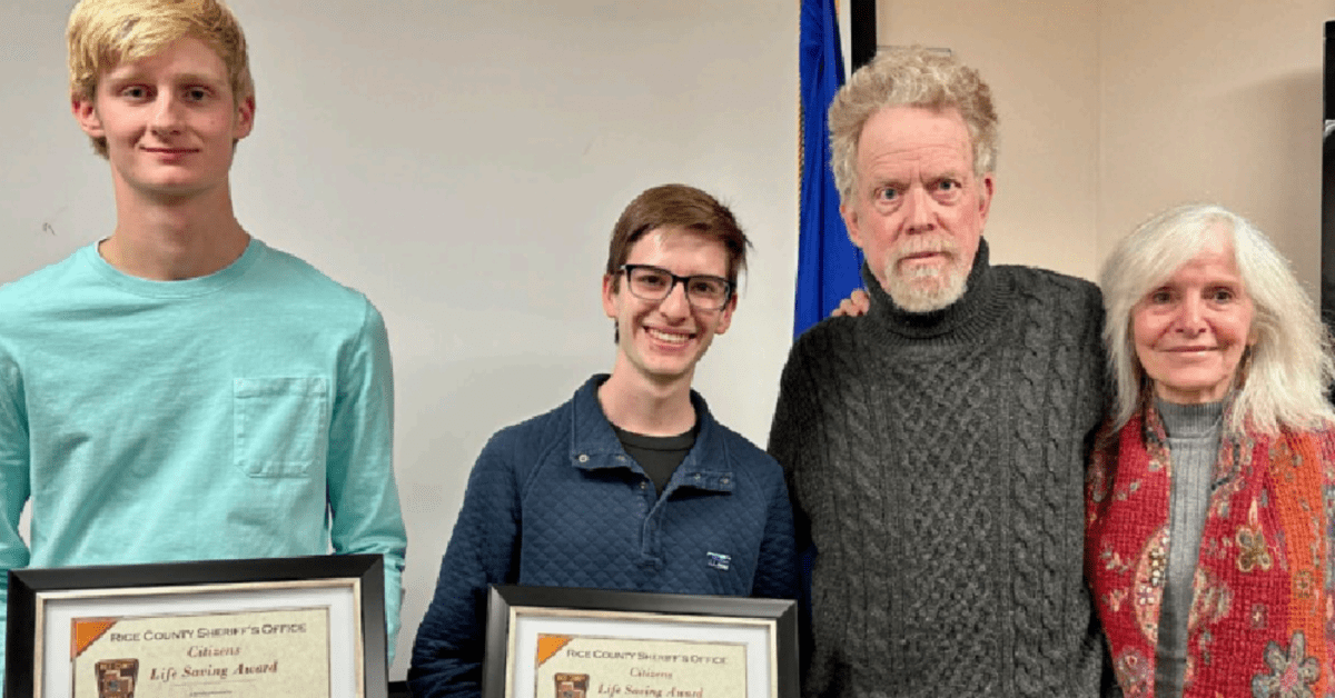 Minnesota students awarded for saving college professor's life - Bring ...
