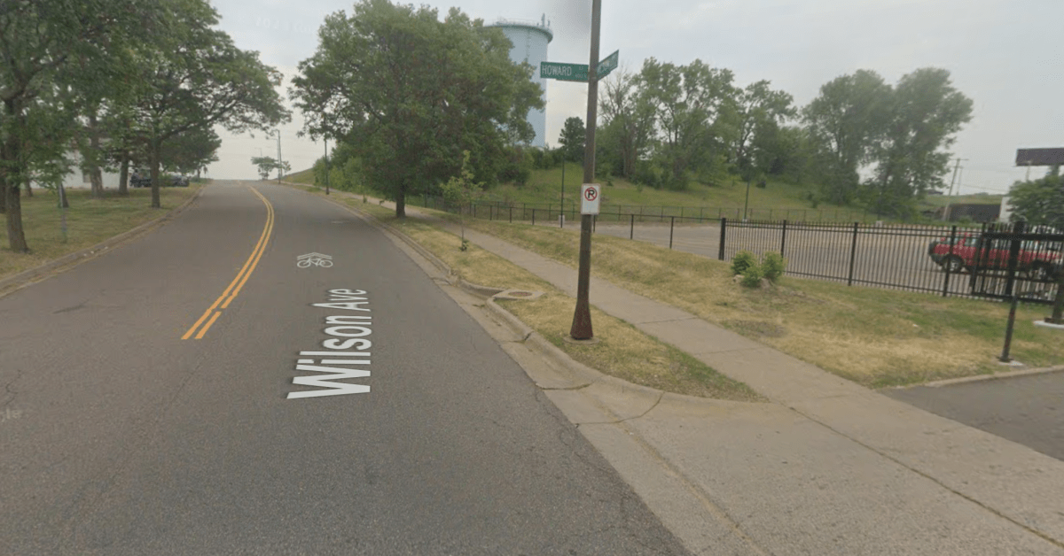 Man dies in St. Paul after crash causes fireworks in his car to explode ...