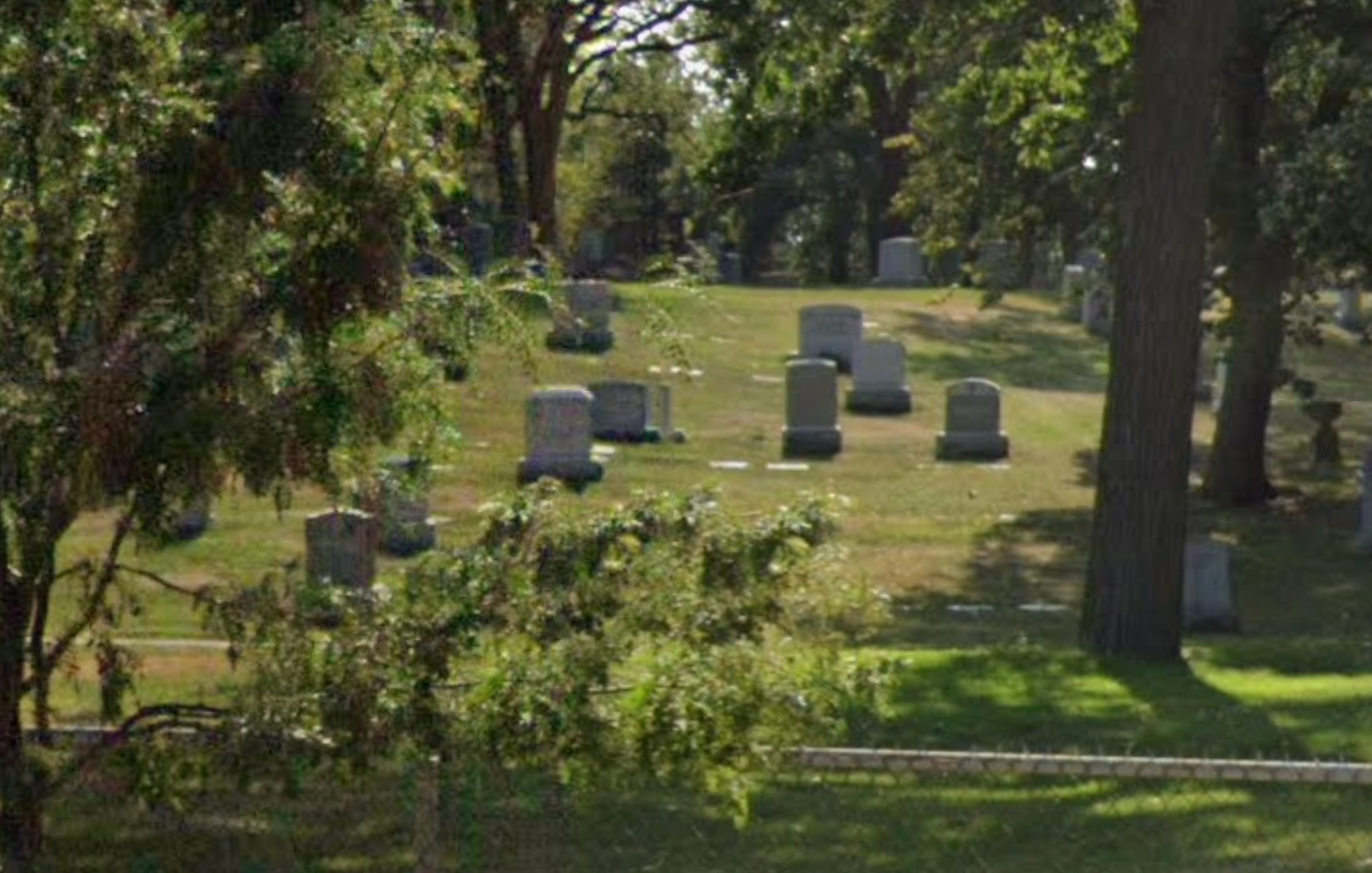 3 shot during balloon release ceremony at St. Paul cemetery - Bring Me ...