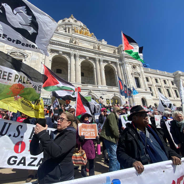 Thousands descend on State Capitol for 'Hands Off' protest of President ...