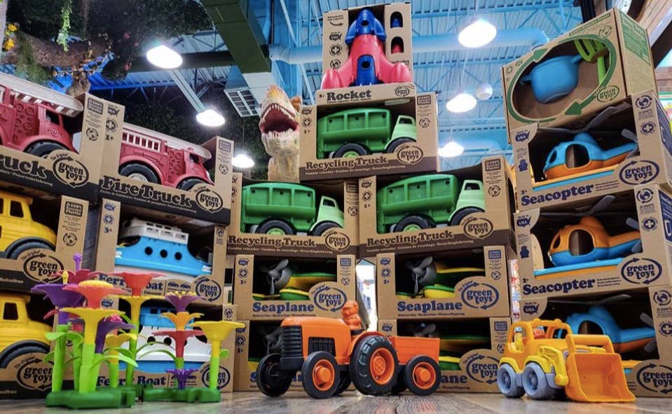 Northern Minnesota toy store chain to open in 2 former Creative ...