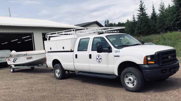 Man rescued after kayak capsizes on northern Minnesota lake - Bring Me ...