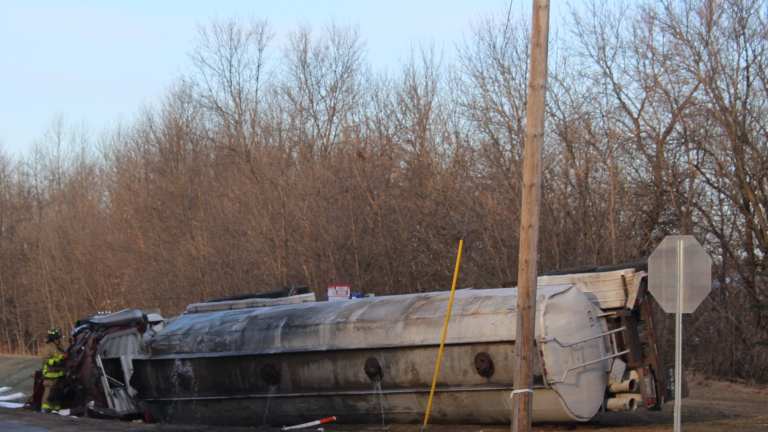 Tanker truck driver dies in rollover crash in northern Minnesota - Bring Me The News