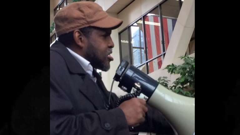 Journalist, activist Mel Reeves dies from COVID-19 complications ...