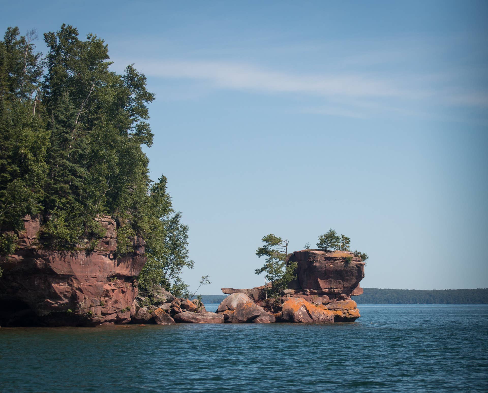 MN scientists discover new species at Lake Superior's Apostle Islands ...