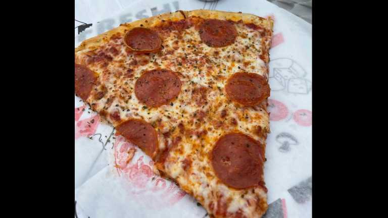 Minneapolis pizza joint Slice announces St. Paul opening date - Bring ...