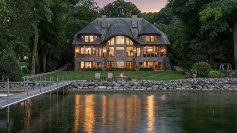 Gallery: Lake Minnetonka estate in coveted Cottagewood neighborhood ...