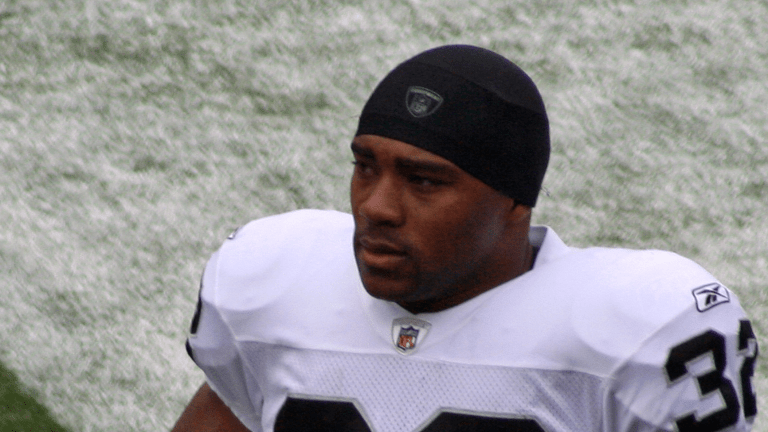 Ex-Viking Michael Bennett opens up on trauma, depression, and suicide ...