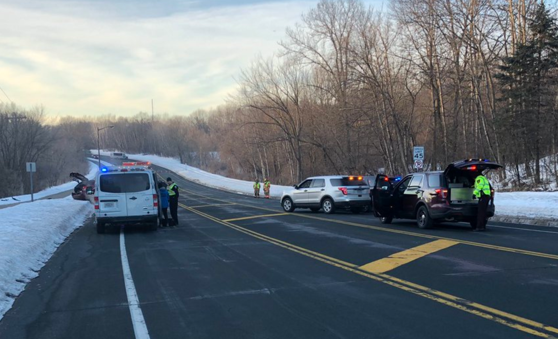 2 dead after head-on collision in Eagan Monday morning - Bring Me The News