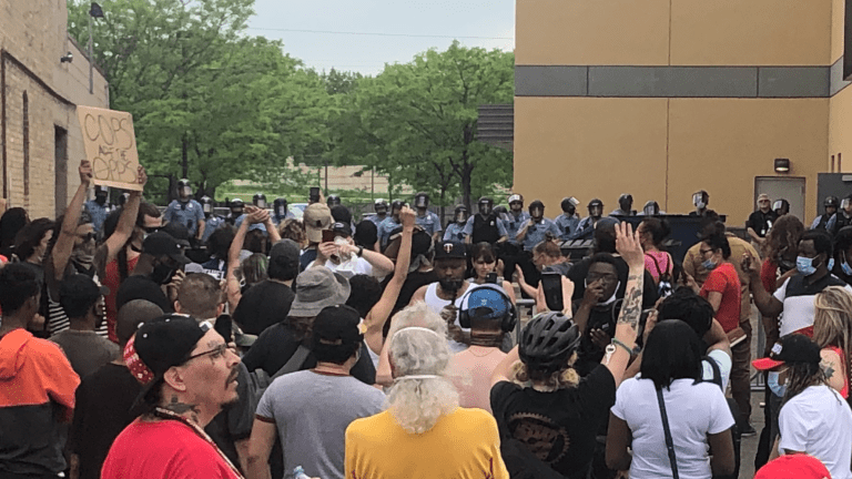 Protesters and police continue to clash, looting reported at Lake ...