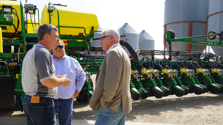 Gov. Tim Walz unveils budget for economic growth, climate resilience ...