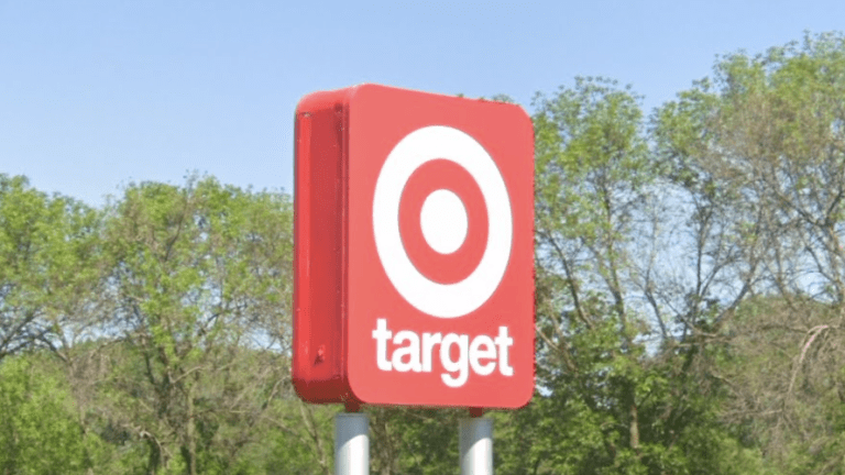 Sledgehammer-wielding thieves hit metro Target in smash-and-grab ...