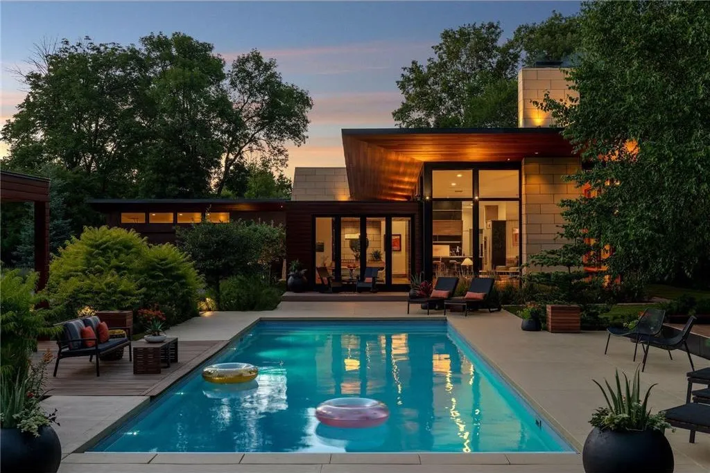 Gallery: Secluded 'modern ranch' on the edge of Theodore Wirth Park ...