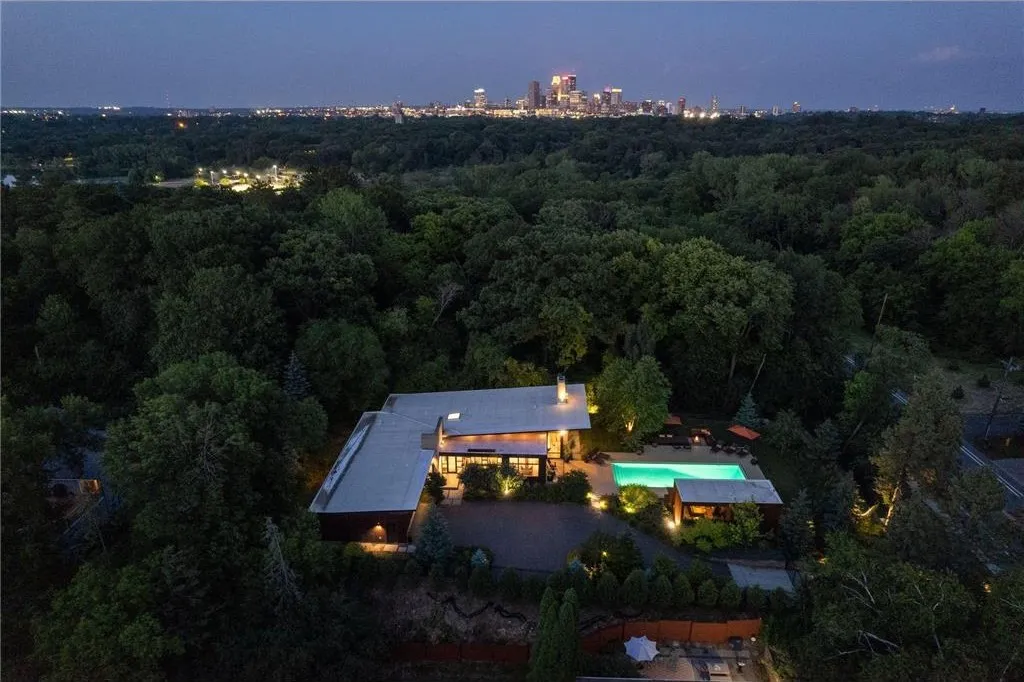 Gallery: Secluded 'modern ranch' on the edge of Theodore Wirth Park ...