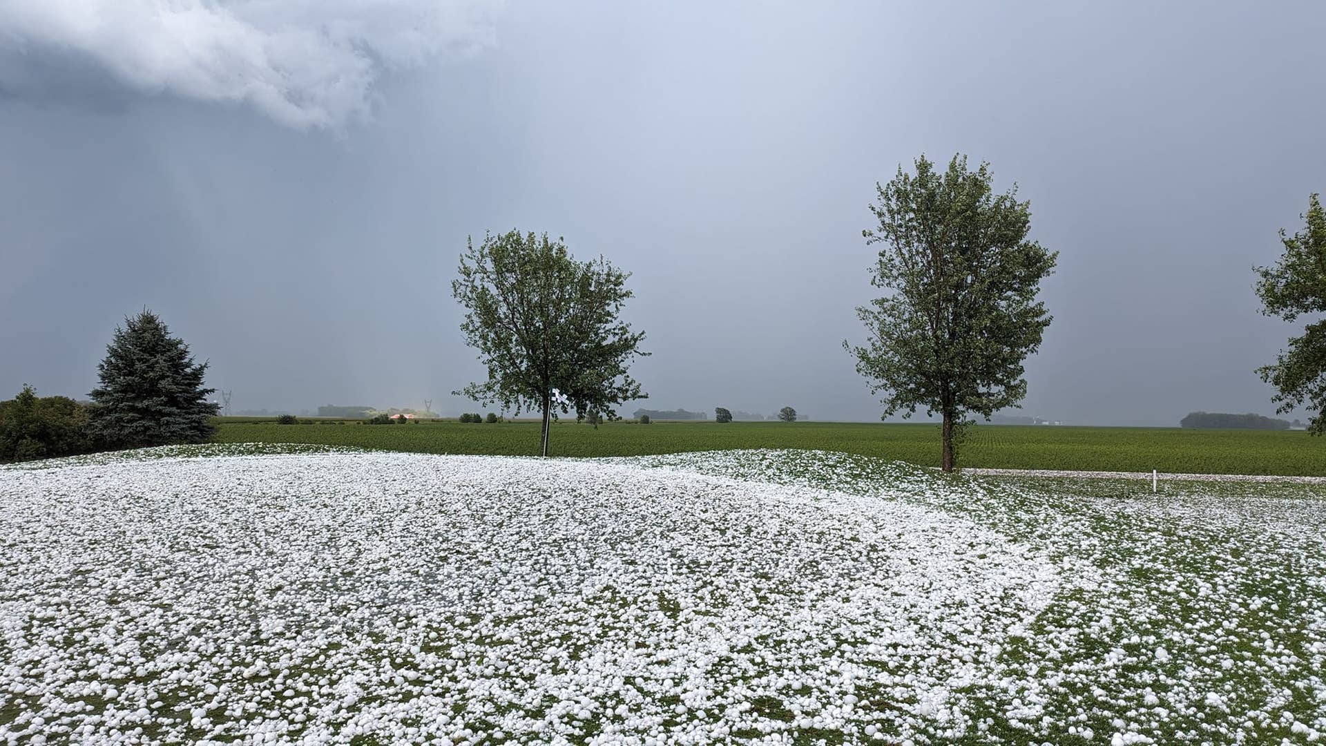 Massive hail obliterates greens at Minnesota golf course - Bring Me The ...