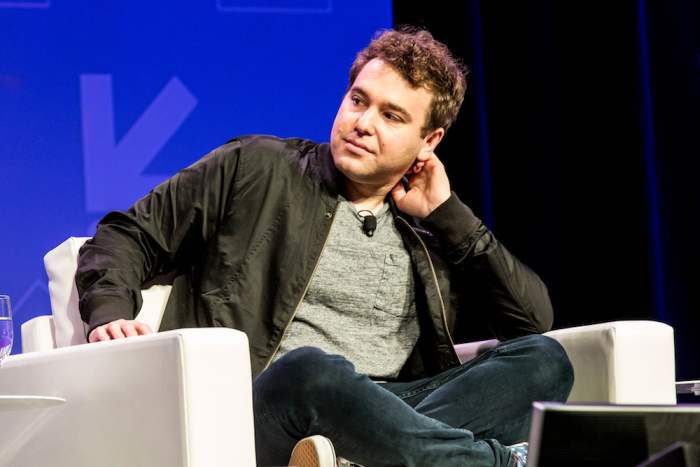 Interview: Pod Save America's Jon Lovett talks Minnesota politics ...