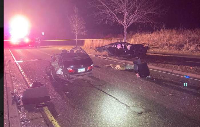 Car splits in half after hitting tree, killing one and injuring four ...