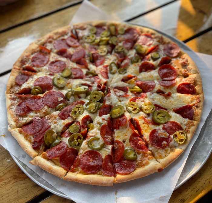 Zorbaz named in NYT list of 15 'favorite pizza places around the world ...