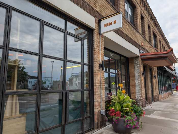 Kim's in Uptown to close Bronto Bar, cut lunch service - Bring Me The News
