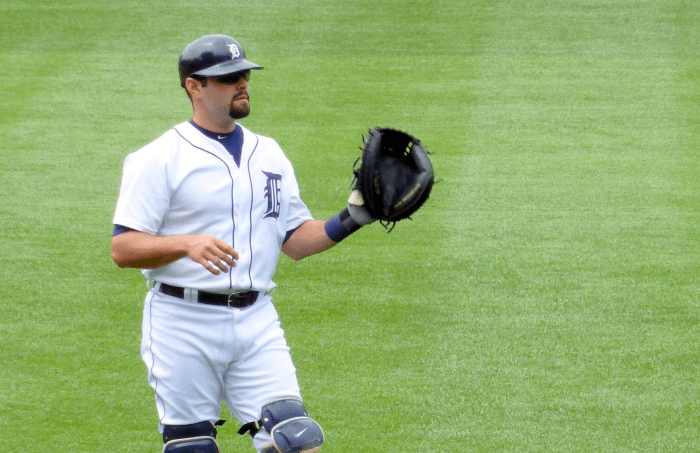 Report: Twins sign catcher Alex Avila for 2020 season - Bring Me The News