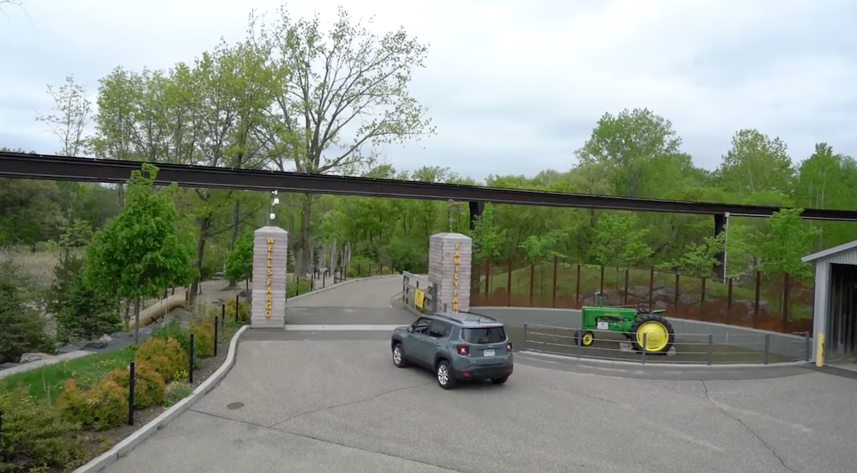 Minnesota Zoo launches drive-through to see animals during pandemic ...