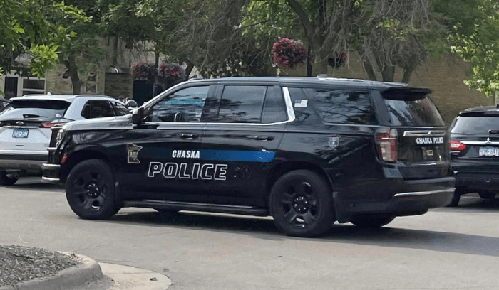 Man arrested after threatening family member with knife in a Chaska ...