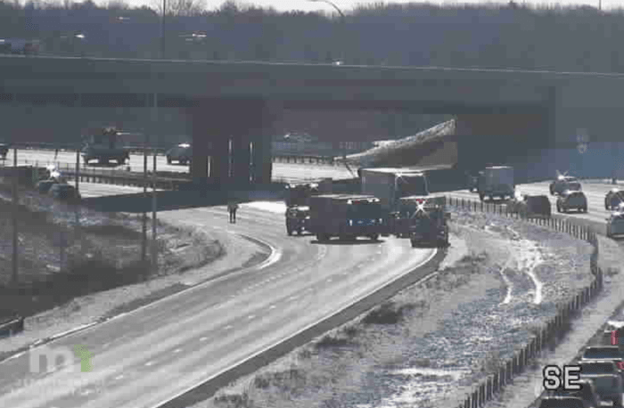 Fatal multi-vehicle crash closes westbound I-694 in Arden Hills - Bring Me The News