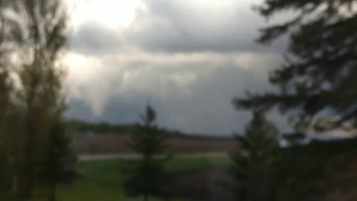 Tornado in Flom, Minnesota - Bring Me The News