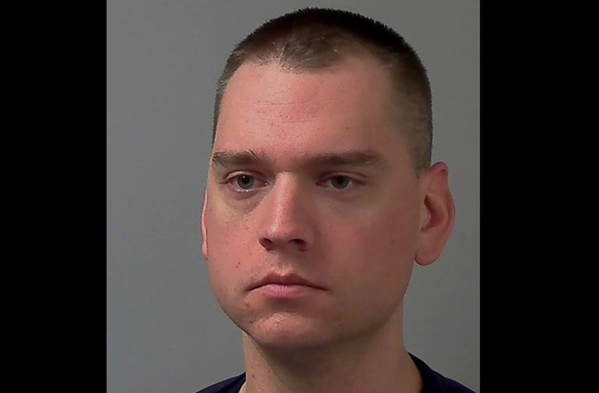 Charges: National Guard recruiter sexually assaulted girl, 17, who ...
