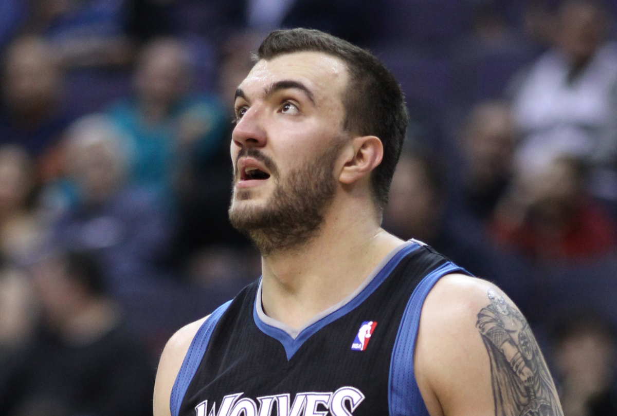 Report: Family of ex-Timberwolf Nikola Pekovic updates his COVID-19 ...
