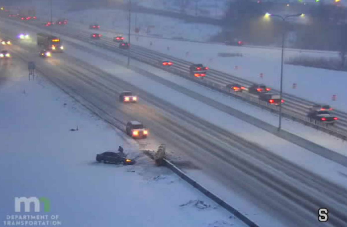Overnight snow creates messy morning commute, crashes reported - Bring ...