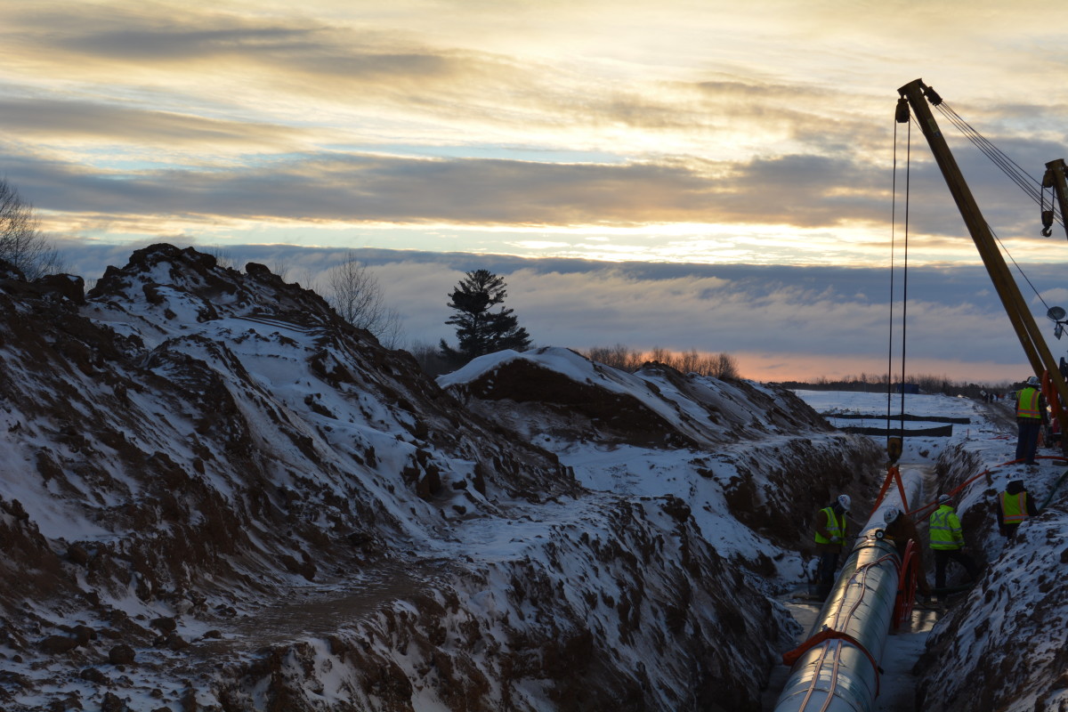 Report: Line 3 pipeline worker rescued after being trapped underwater ...