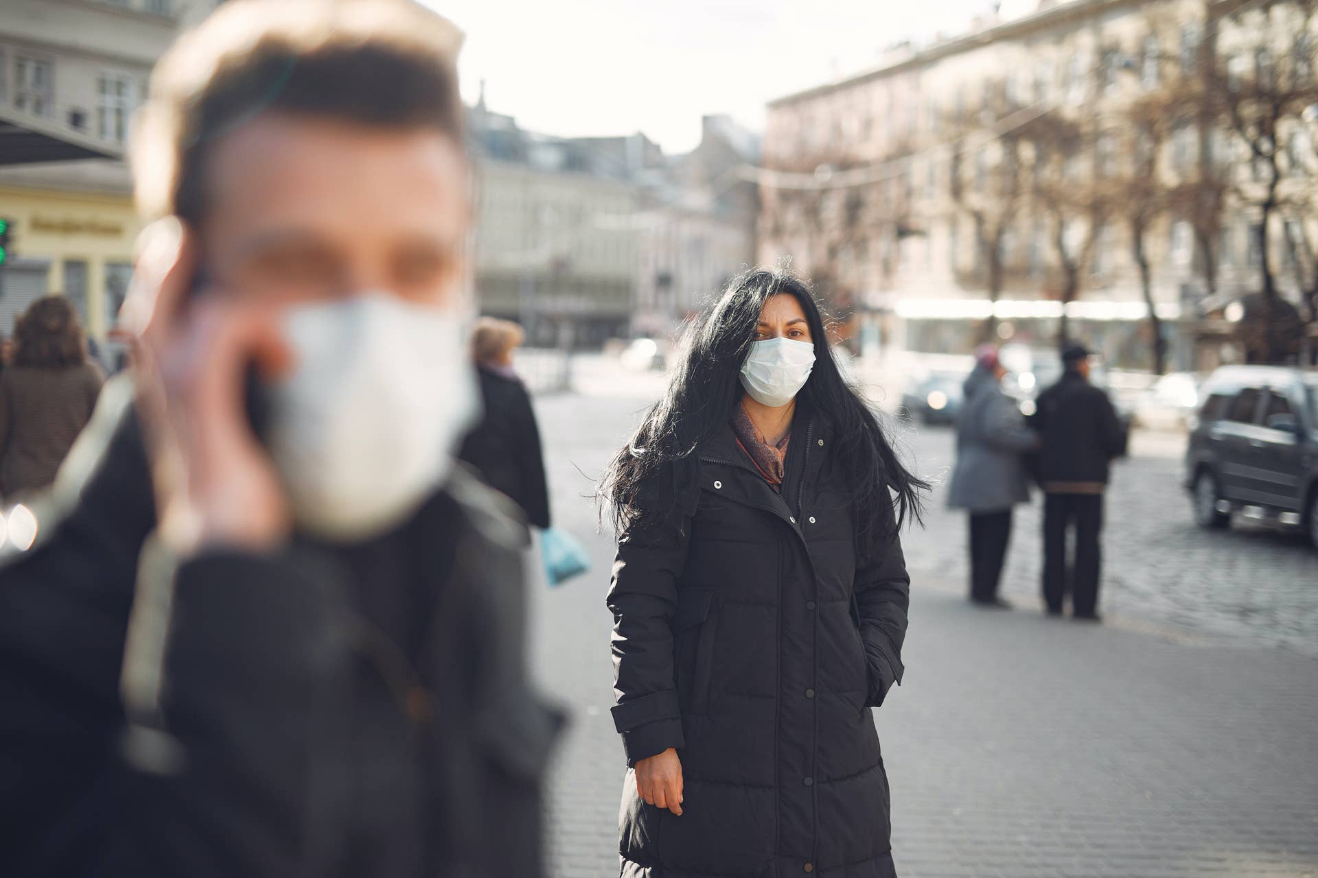 CDC: Fully vaccinated people don't have to wear masks outside - Bring ...