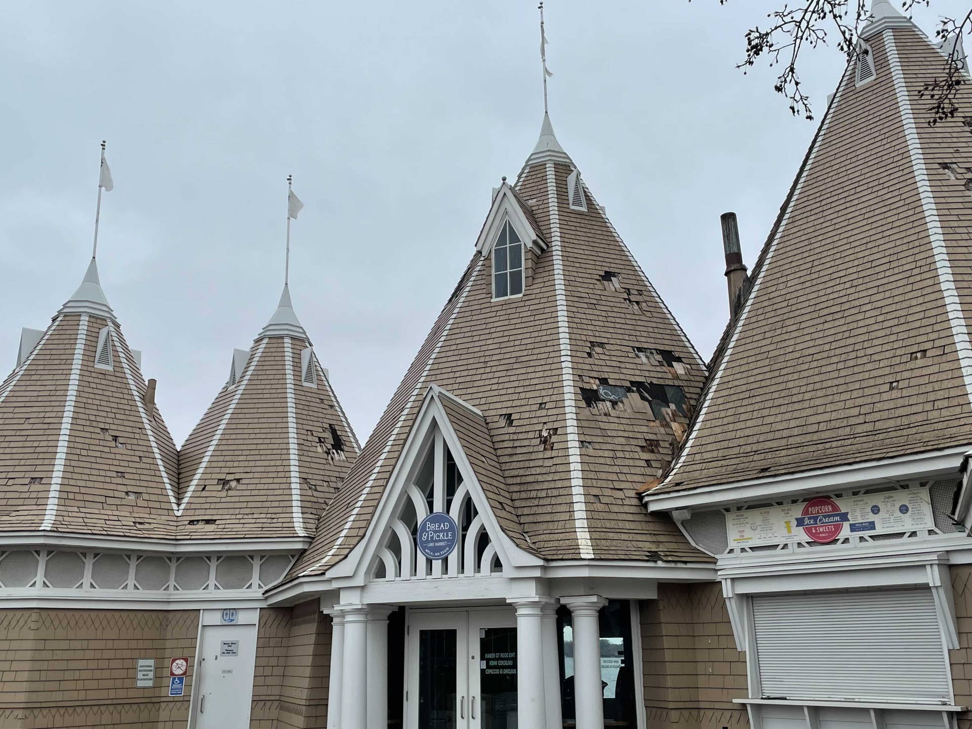 Lake Harriet pavilion roof crumbles further after high winds - Bring Me ...