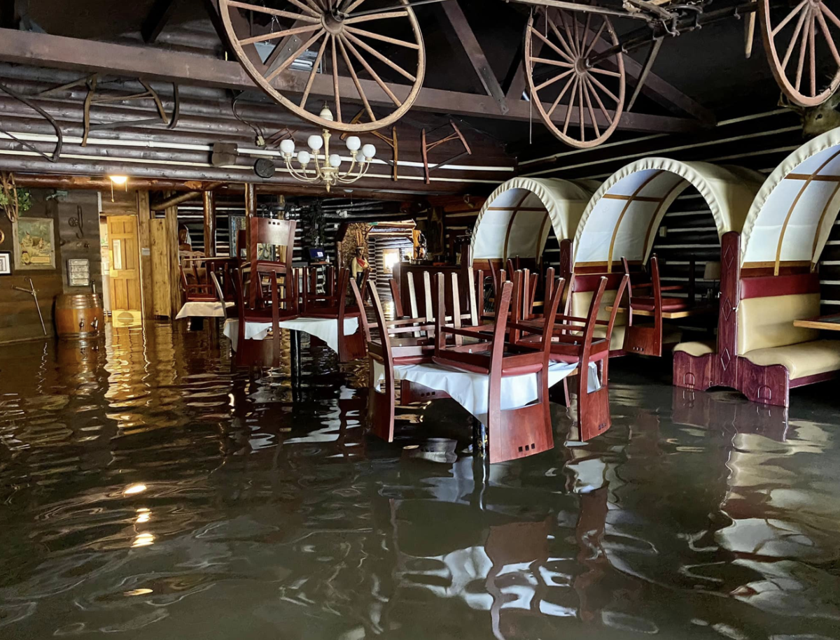 Floodwaters sweep through restaurant in Waite Park - Bring Me The News