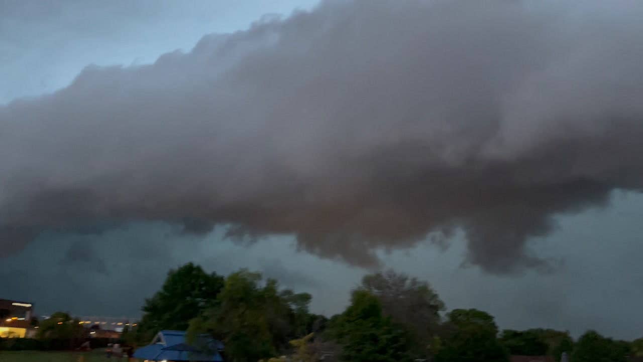 Monster shelf cloud plows through Twin Cities - Bring Me The News