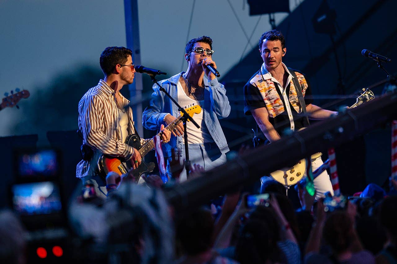 Jonas Brothers will return to St. Paul on 20-year anniversary tour ...