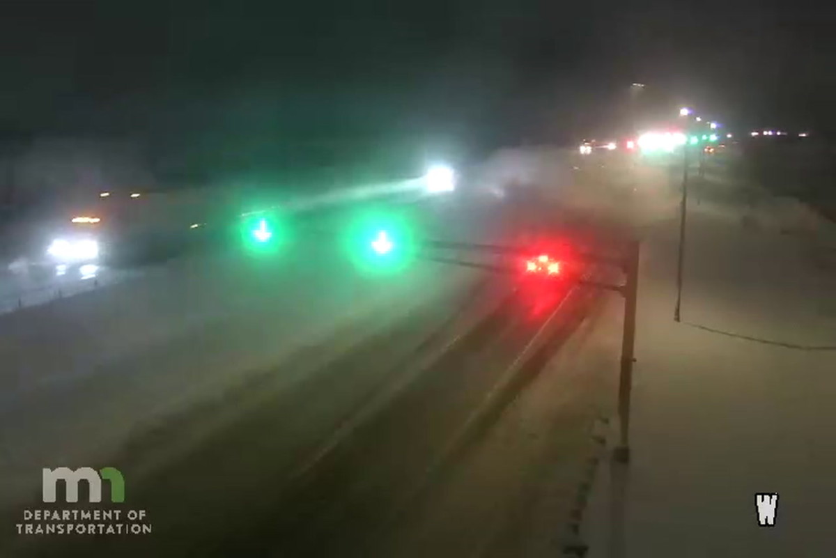 Semi jackknifes on I-94, slides into mound of snow - Bring Me The News