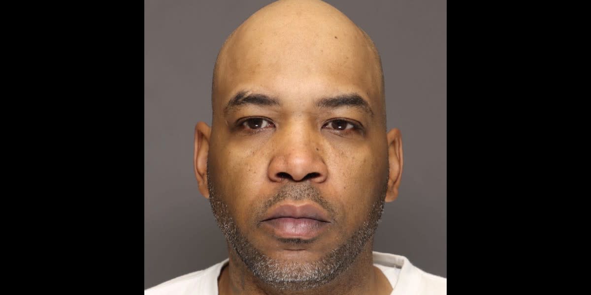 Charges: Man stole over $78K, tied up employees in Inver Grove Heights ...