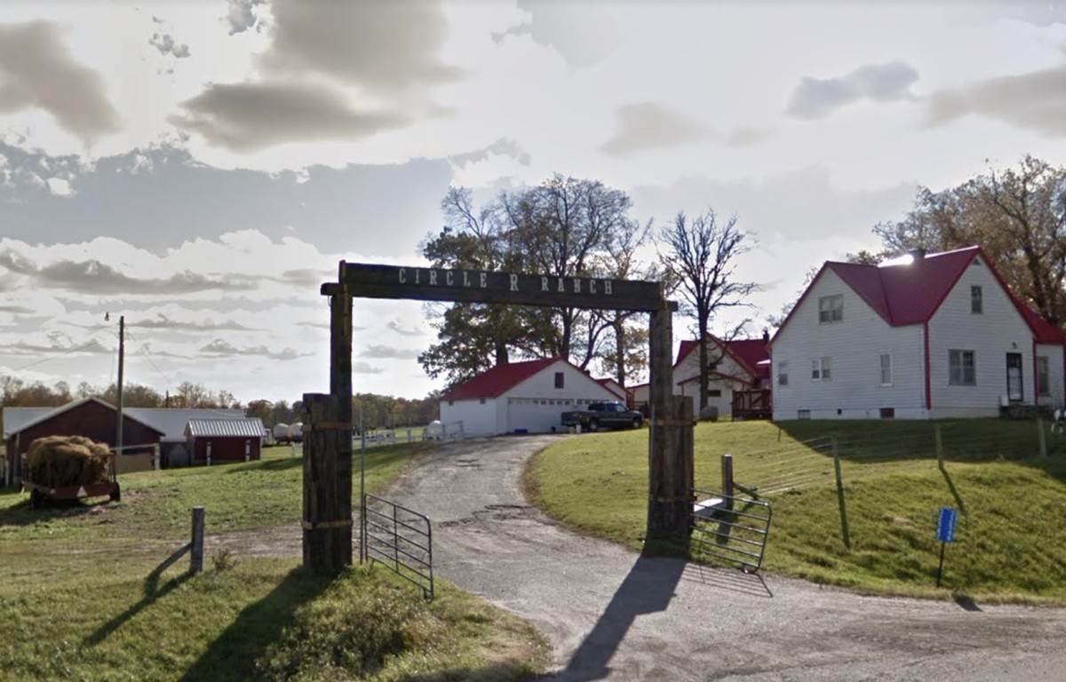 Summer camp reaches settlement with victim of sex predator counselor ...