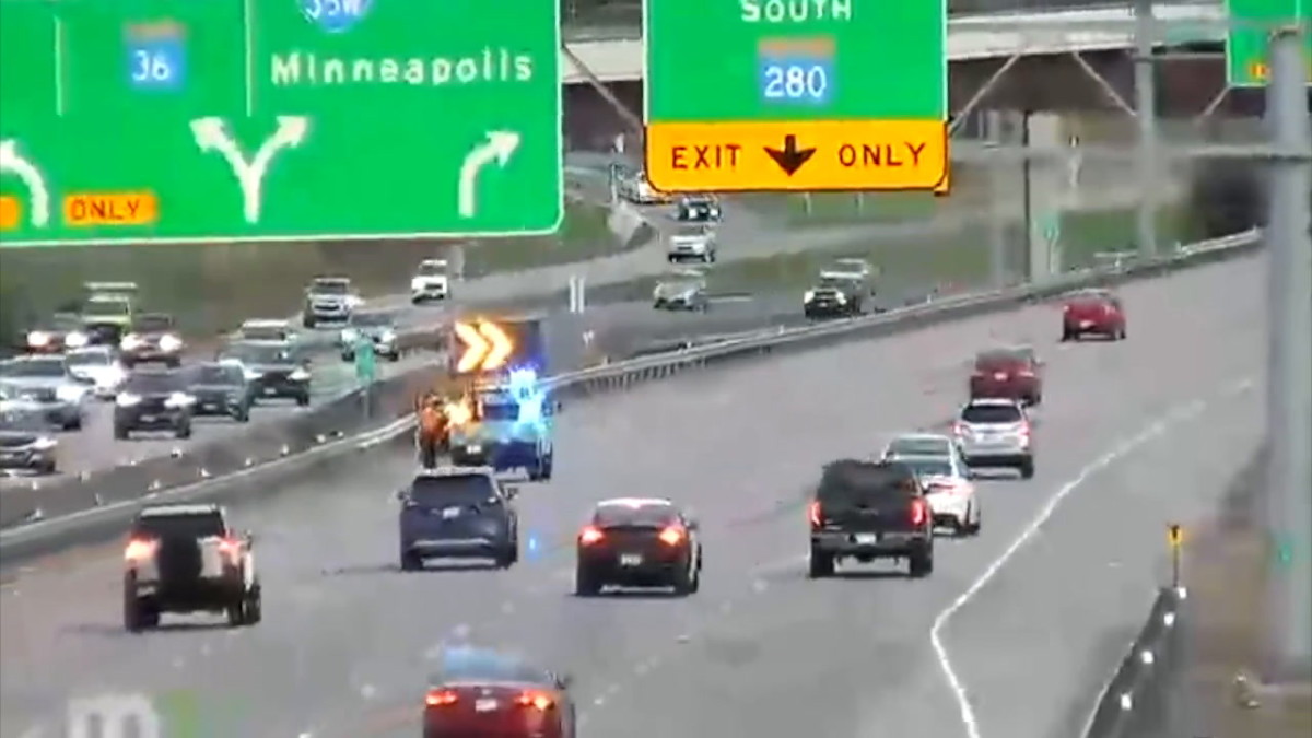 Officer crashes into SUV on I-35W - Bring Me The News