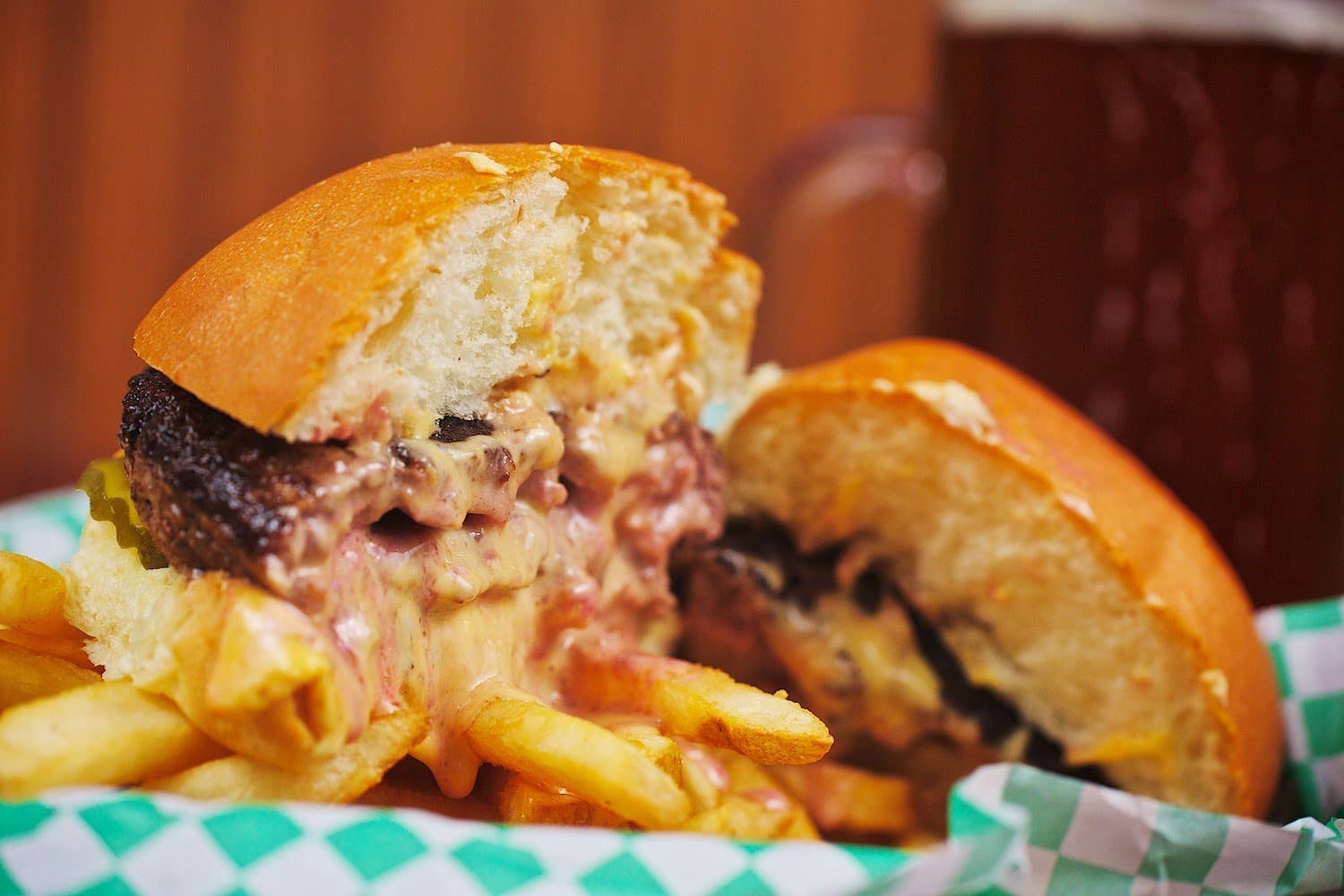 5-8 Club will offer free Juicy Lucys to vets on Veterans Day - Bring Me ...