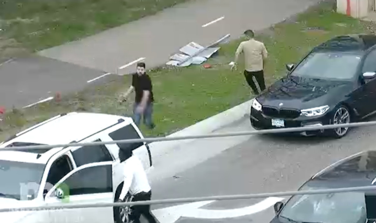 Watch: Road rage involving 3 men captured on MnDOT traffic camera in ...