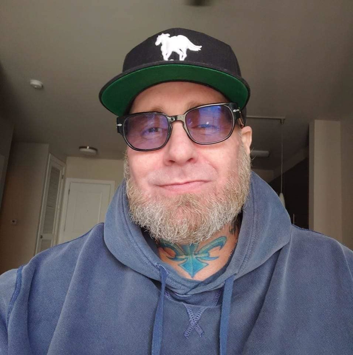 'Crazy Cabbie' radio personality Lee Siegfried dies at 55 - Bring Me ...