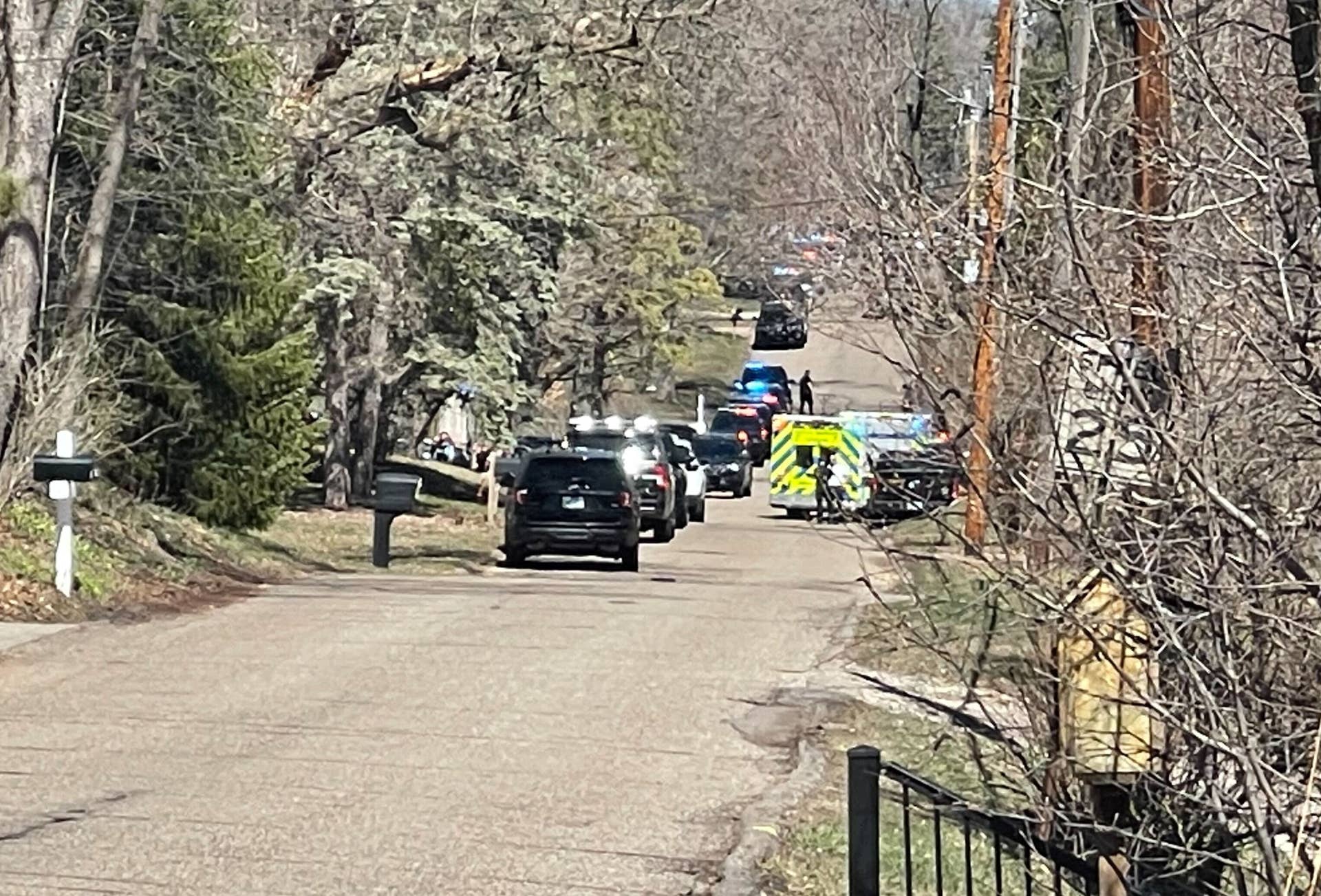 Suspect dead after deputies shot while executing warrant in Minnetonka ...