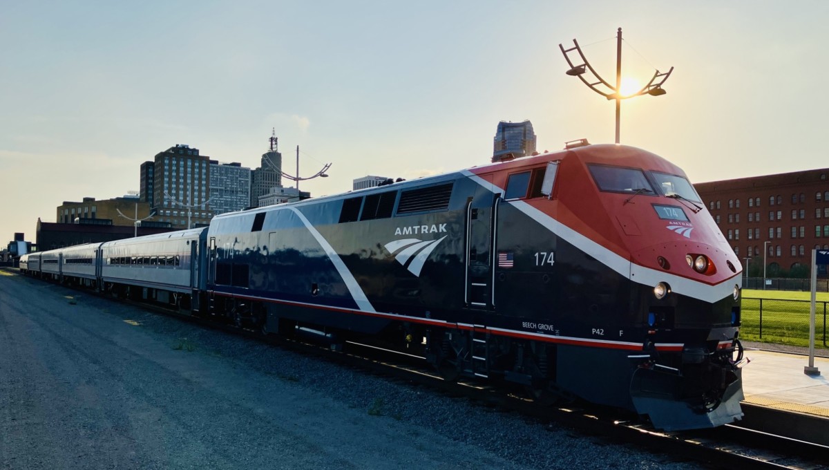 Amtrak's St. Paul to Chicago service hits 100K riders in 5 months ...