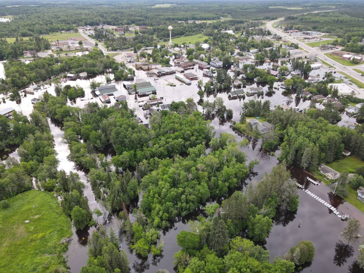 Photos: Small town of Cook underwater, emergency declared - Bring Me ...