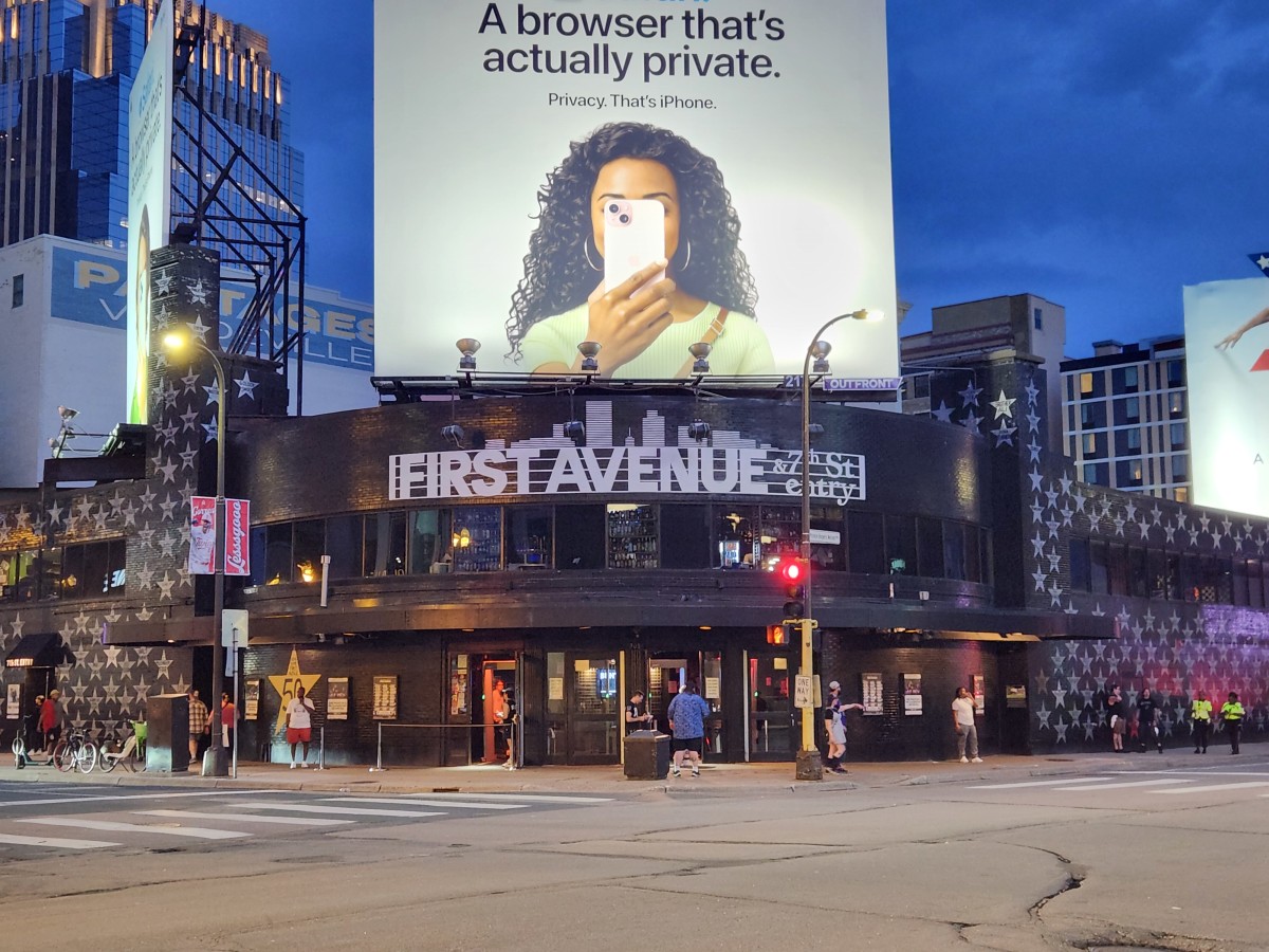 Unionized First Avenue workers will picket downtown music club - Bring Me The News