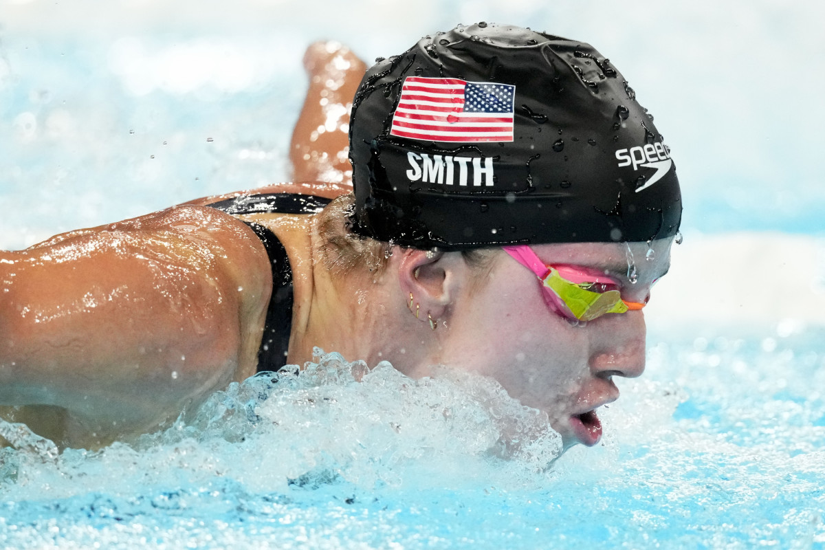 Lakeville's Regan Smith wins silver in 200-meter butterfly at Paris ...
